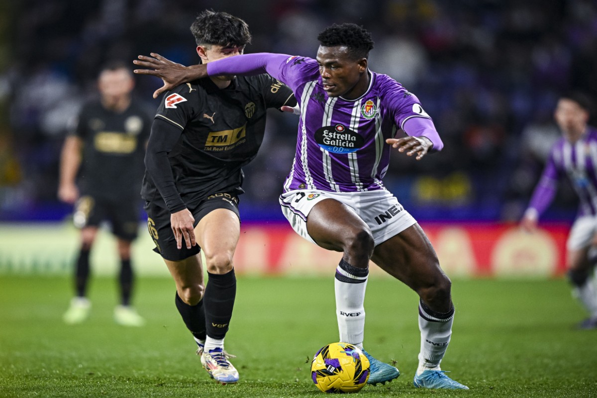 Loan moves beckon for two young Manchester City centre-backs which will ...